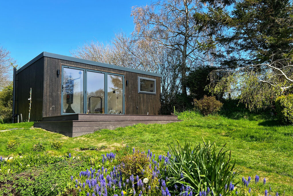 DIY Garden Room Benefits: Save £10k+ with a Pent Haus Kit- Pent Haus